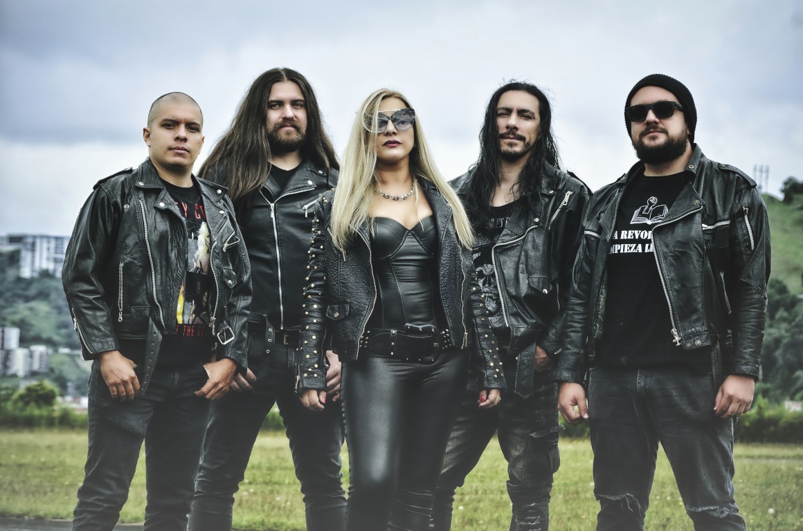 Leather Witch : Découvrez les détails du 1er album déjà disponible et ...